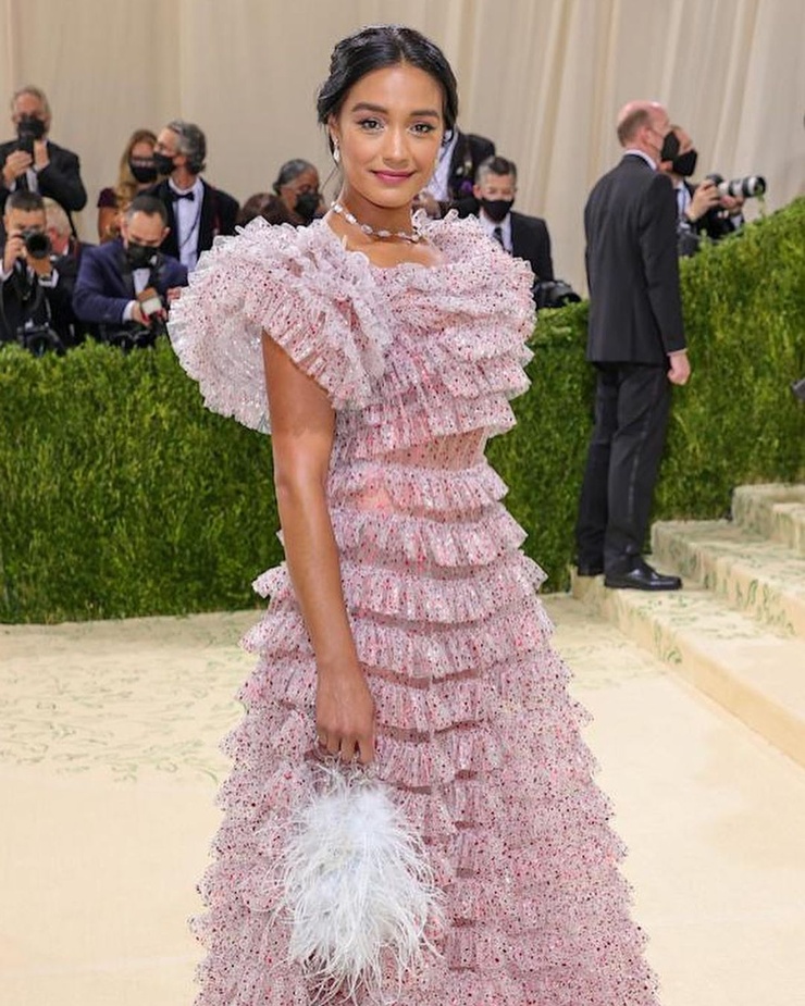 via Instagram (@rachelsmithtv)