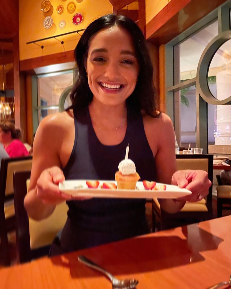 via Instagram (@rachelsmithtv)