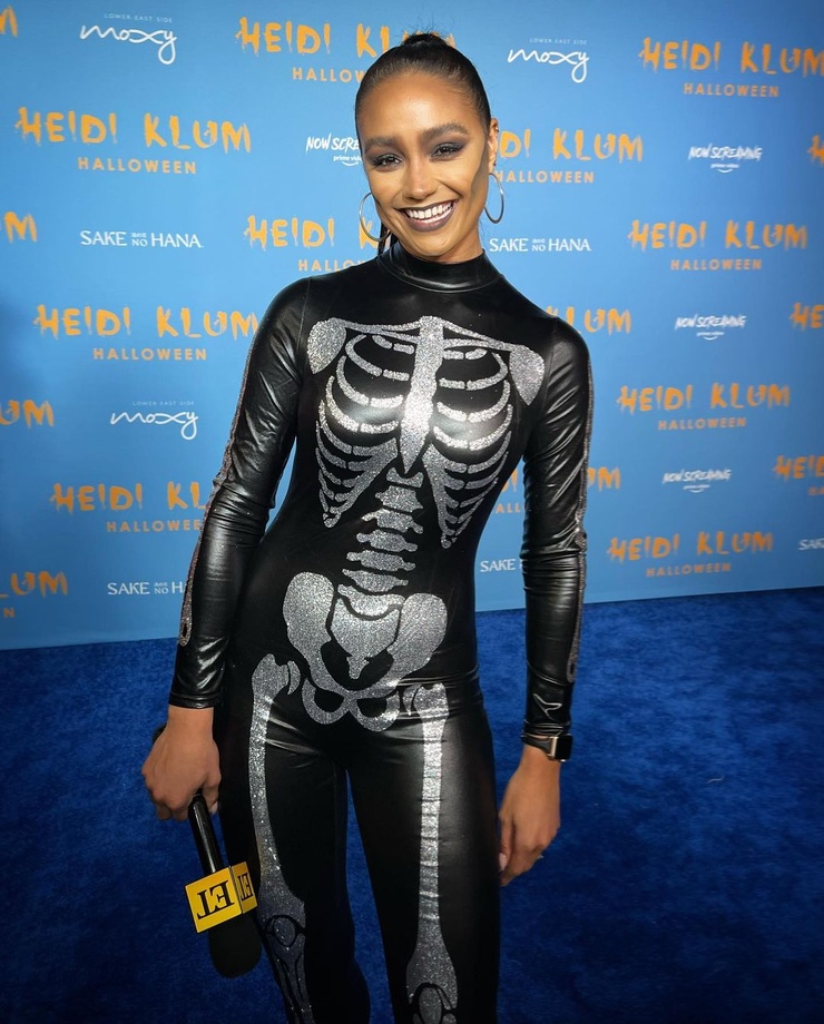 via Instagram (@rachelsmithtv)