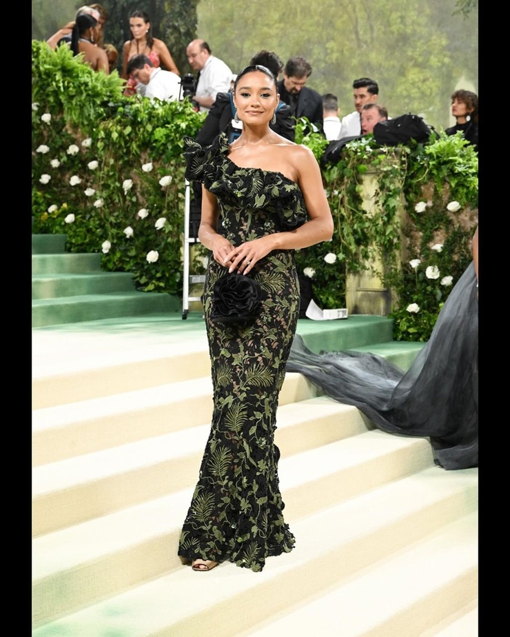 via Instagram (@rachelsmithtv)