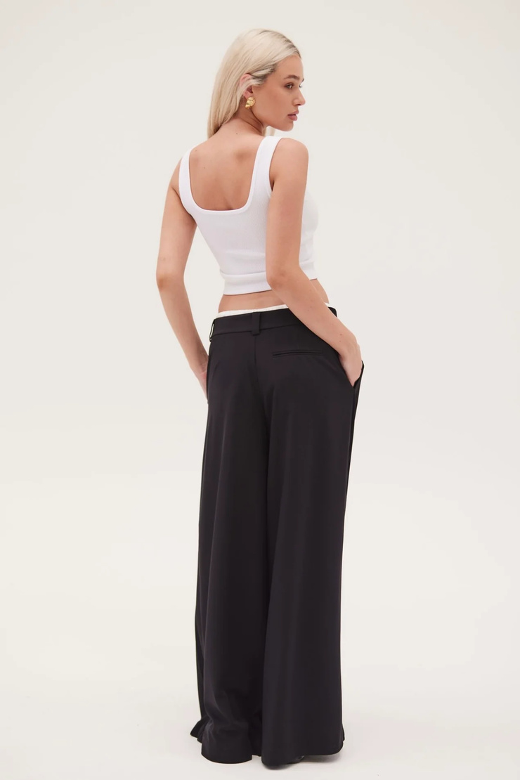 Dana Phelps for Molly Vie