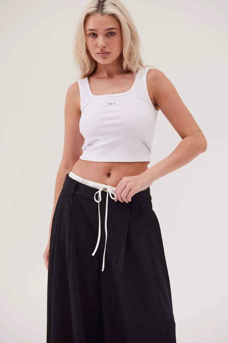 Dana Phelps for Molly Vie