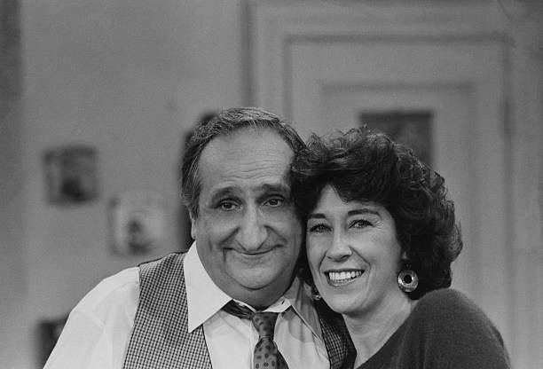 Al Molinaro, Ellen Travolta