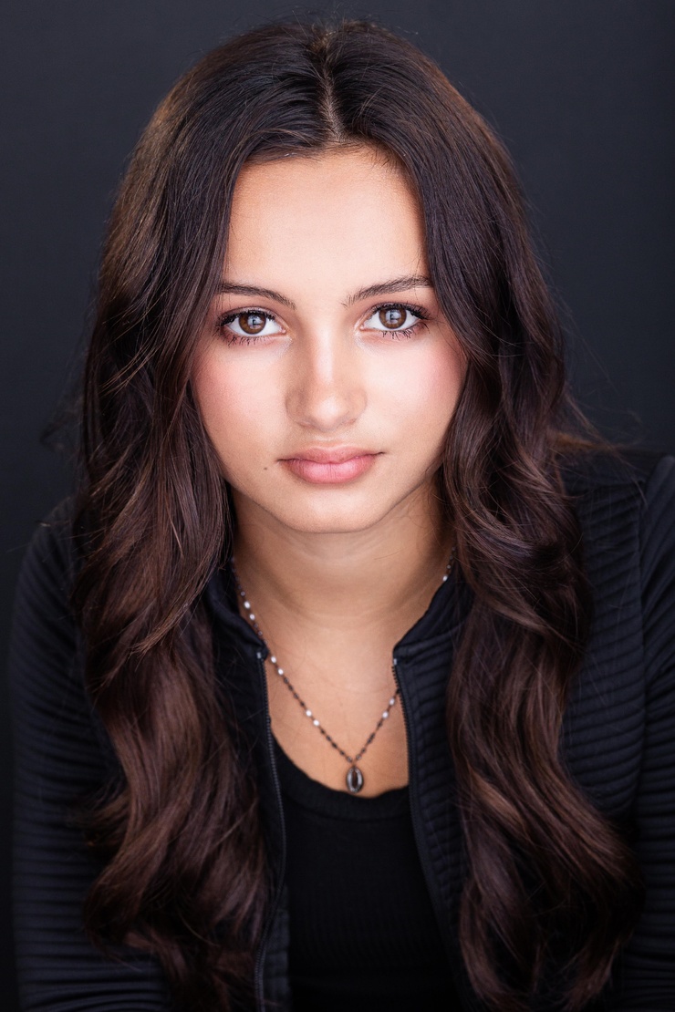 Kaylin Hayman picture