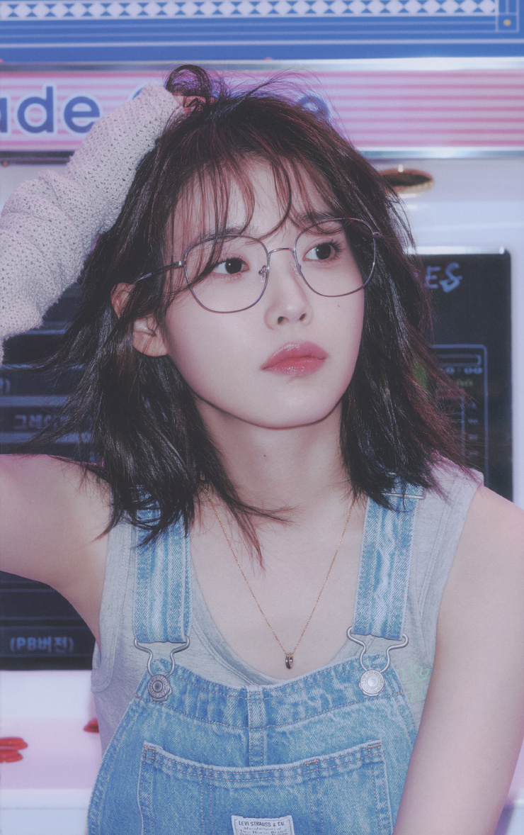 Picture of IU