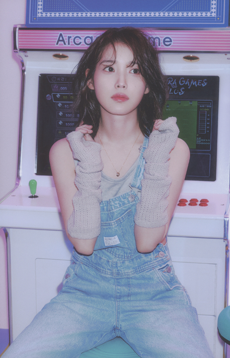 Image of IU