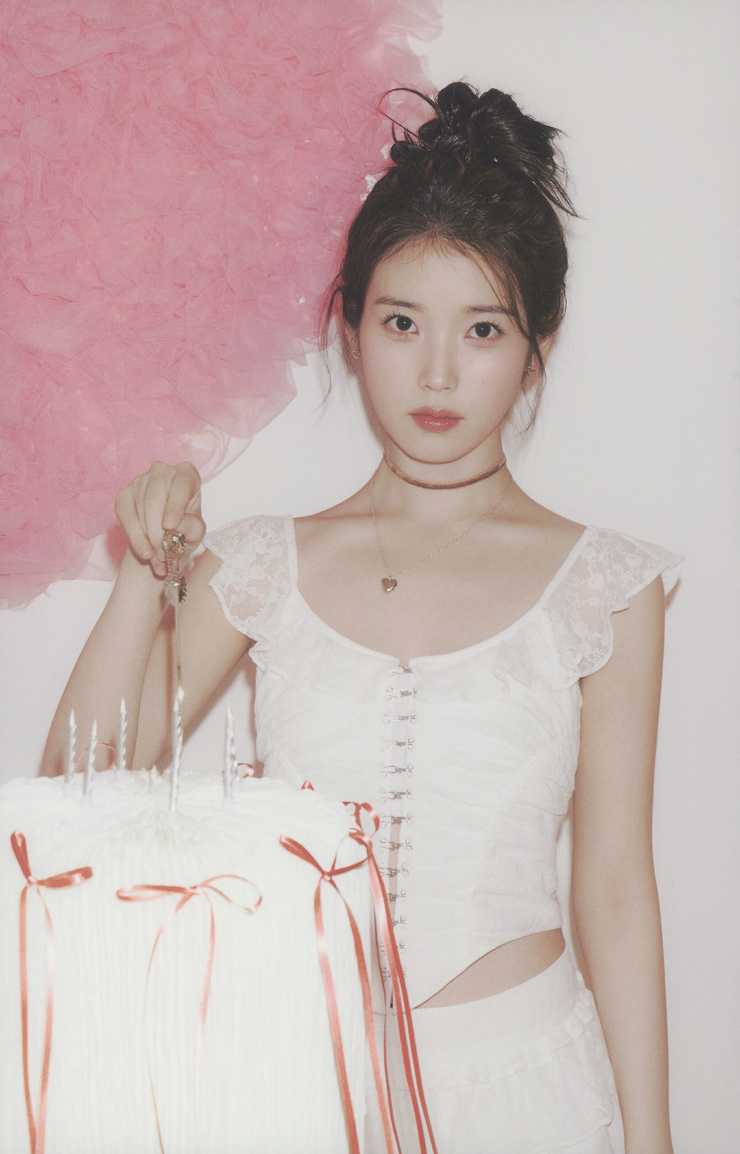 Image of IU