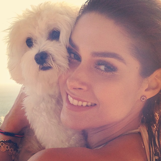 via Instagram (@realfemachado)