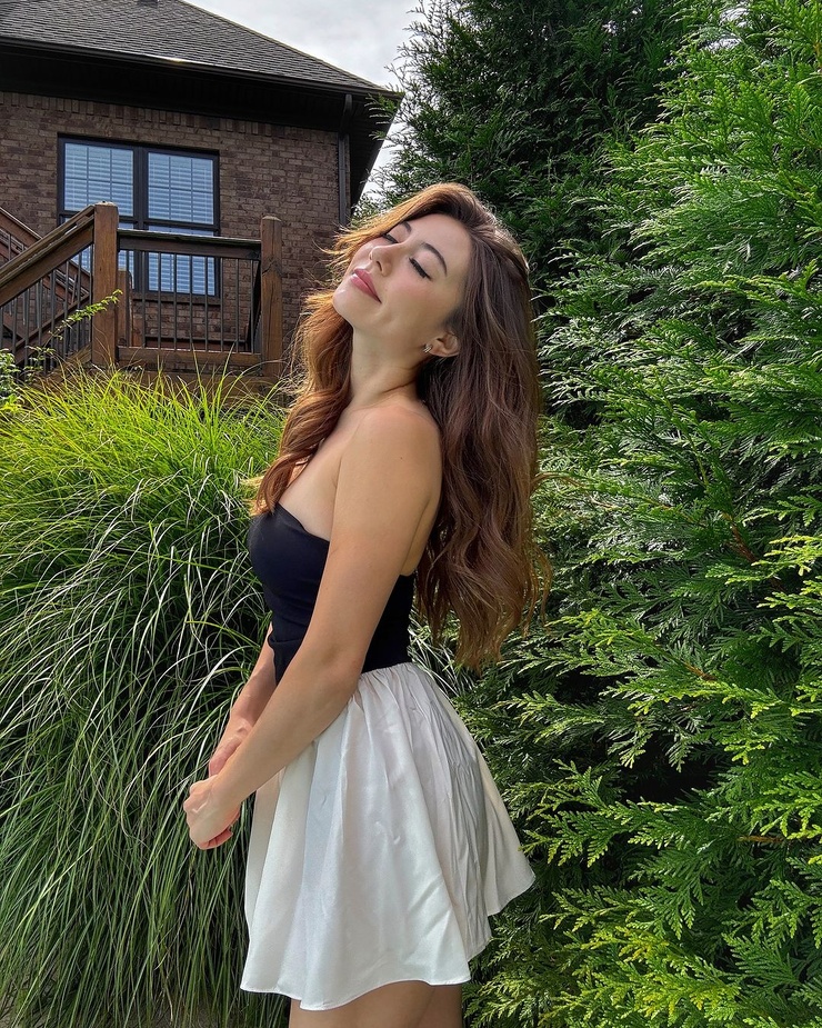 Picture of Sasha Emiri