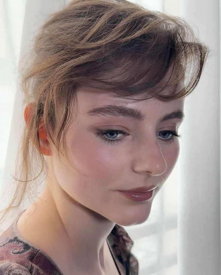 Thomasin McKenzie picture