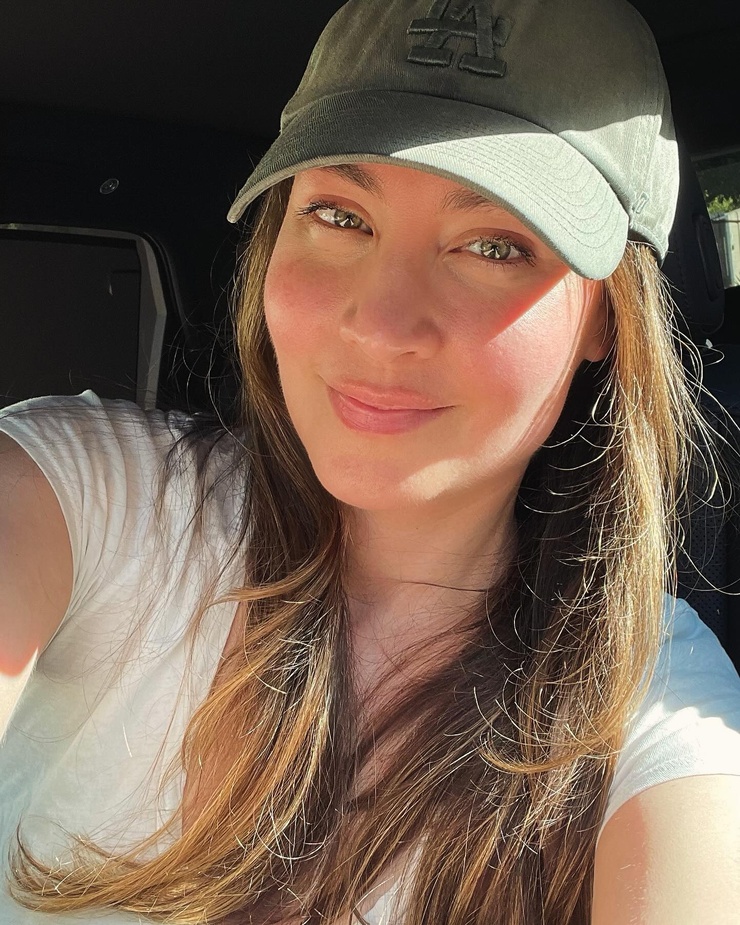 Picture of Courtney Ford