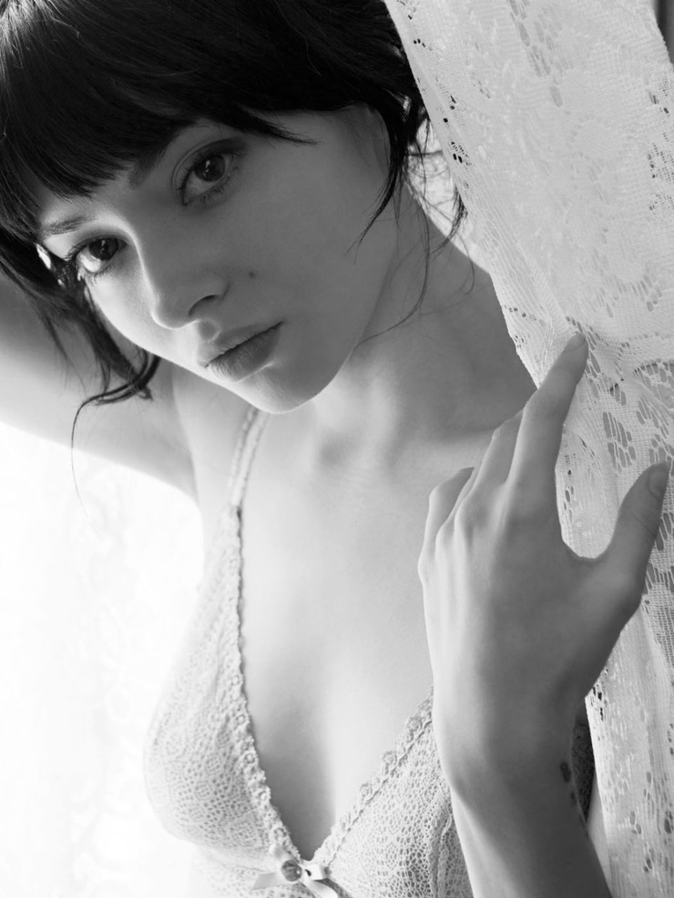 Picture of Alina Lee