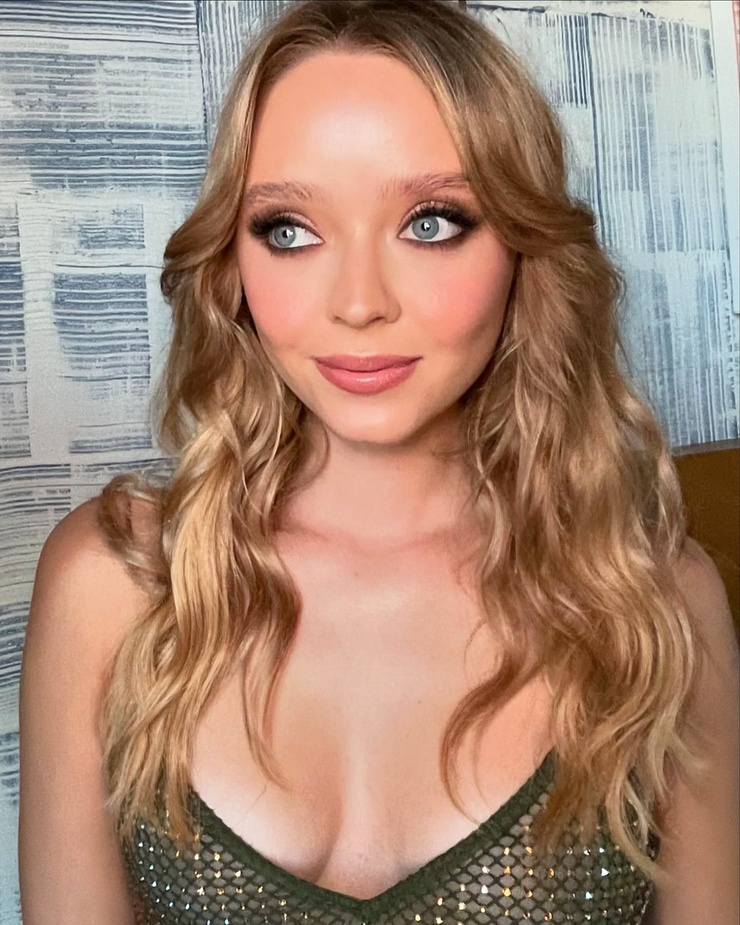 Image of Madeleine Arthur