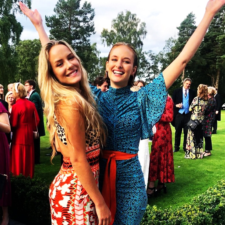 Hum and Chloe Fleming