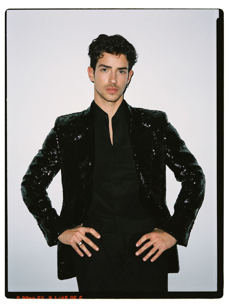 Picture of Manu Rios