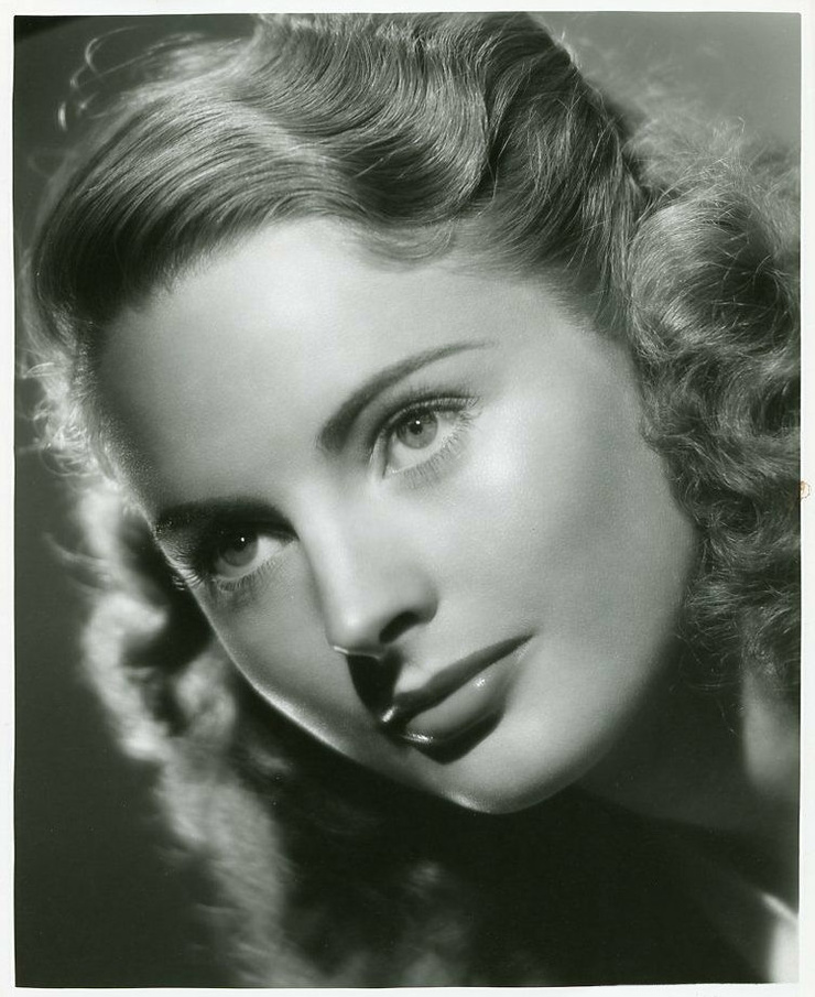 Coleen Gray