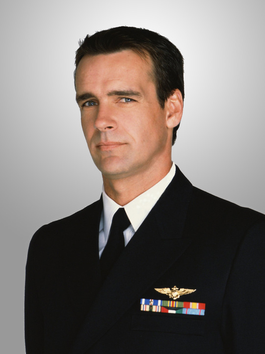 Picture of David James Elliott