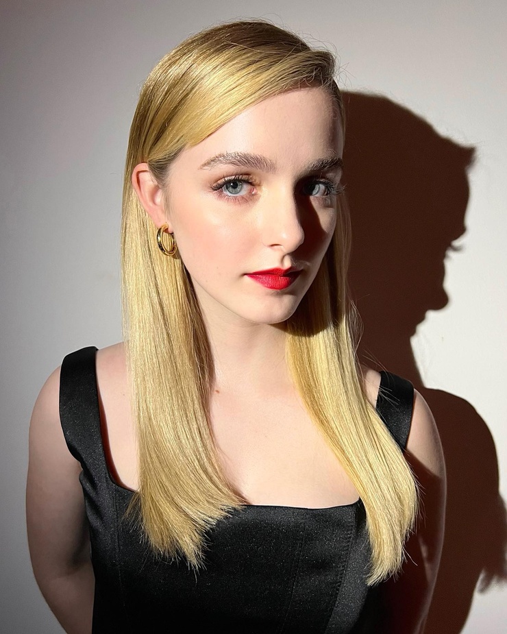 Mckenna Grace picture