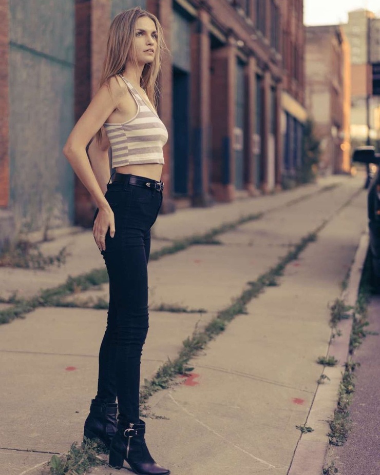 Picture of Alexis Reed (Model)