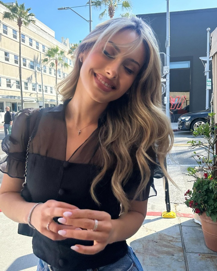 Picture of Angela Halili