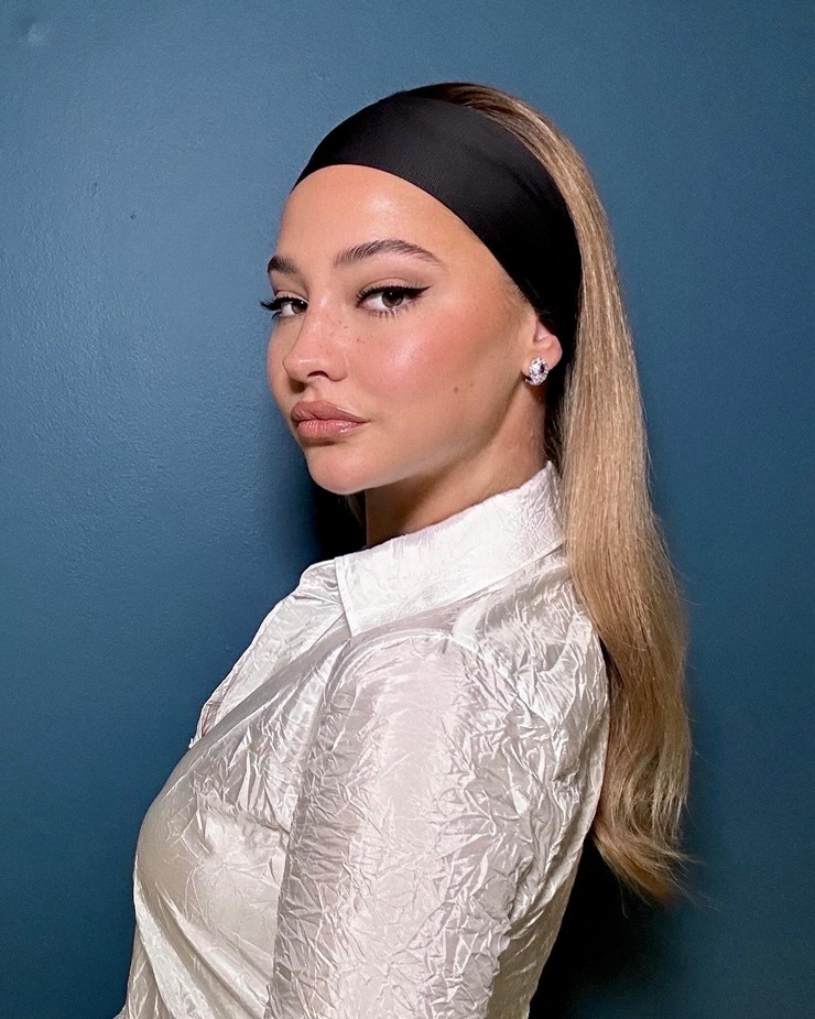 Picture of Madelyn Cline