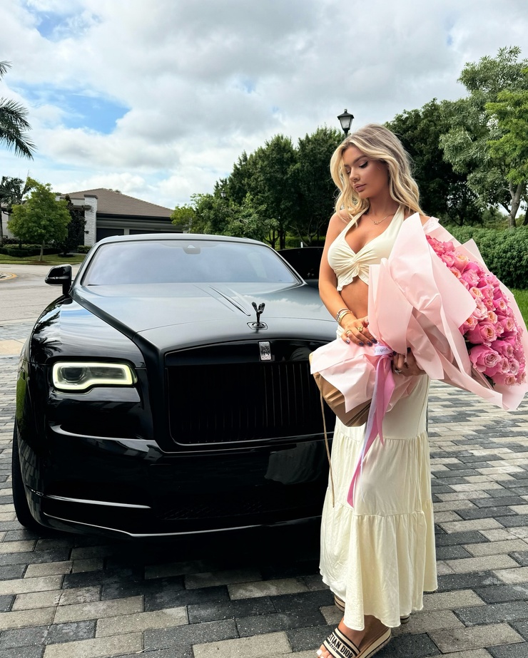 Picture of Alexa Collins