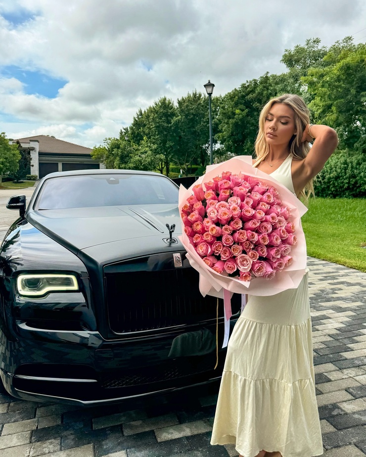 Picture of Alexa Collins