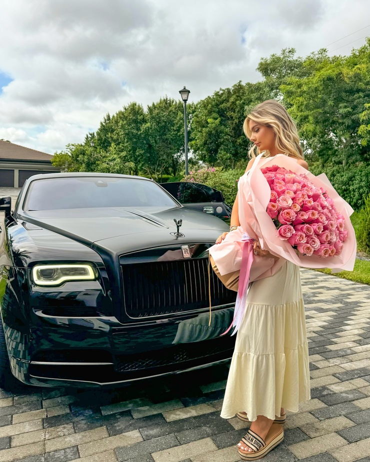 Picture of Alexa Collins