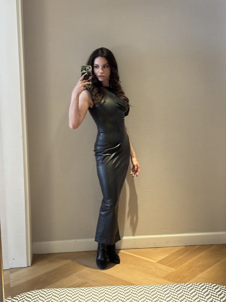 Lauren LaVera picture