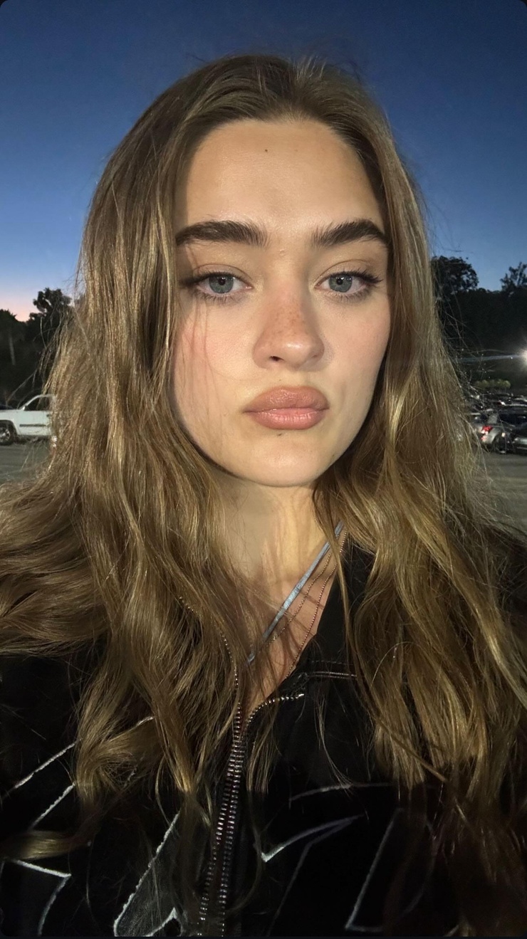 Picture of Lizzy Greene
