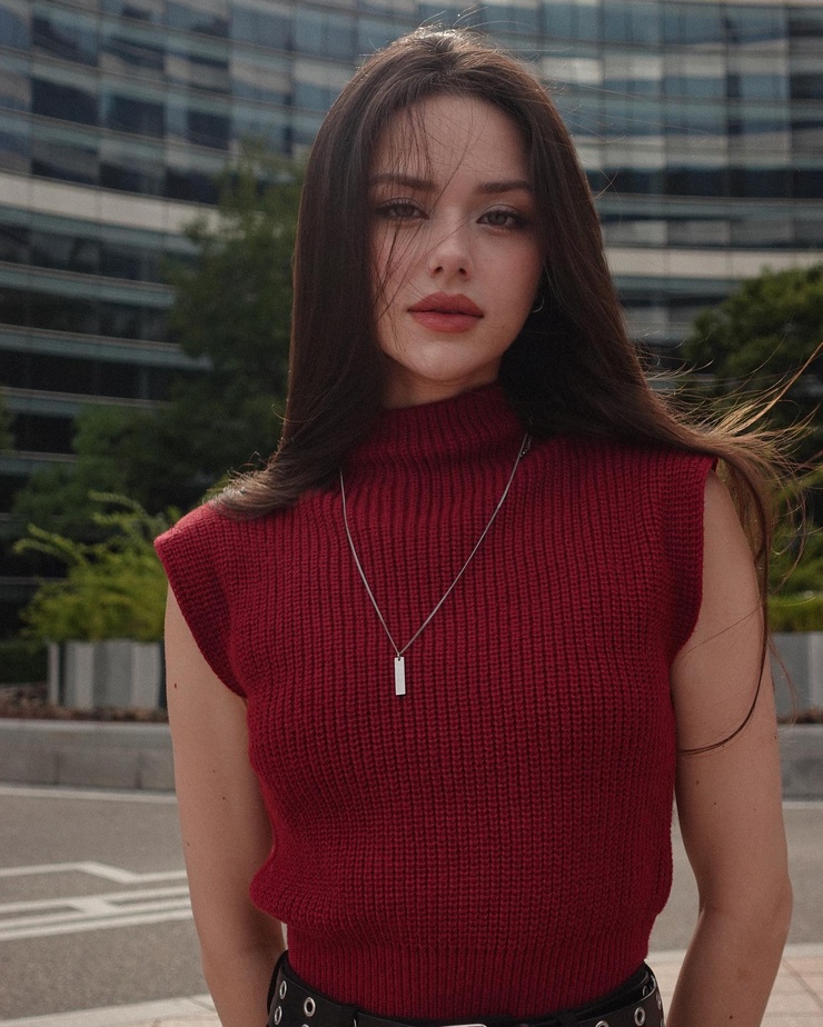 Picture of Lisa Rosh