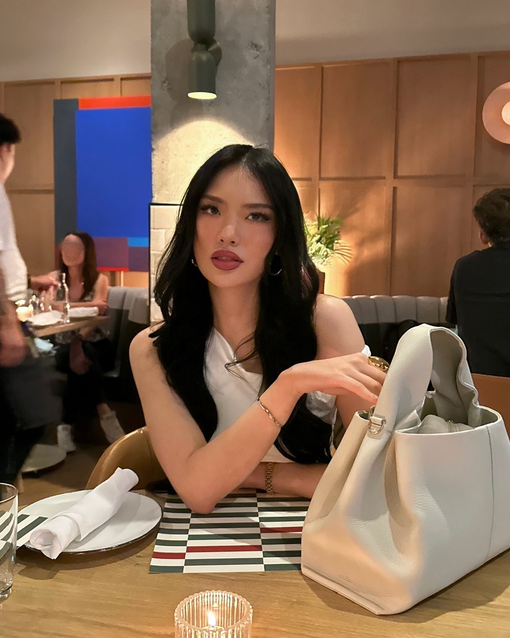 Picture of Amberly Xuan