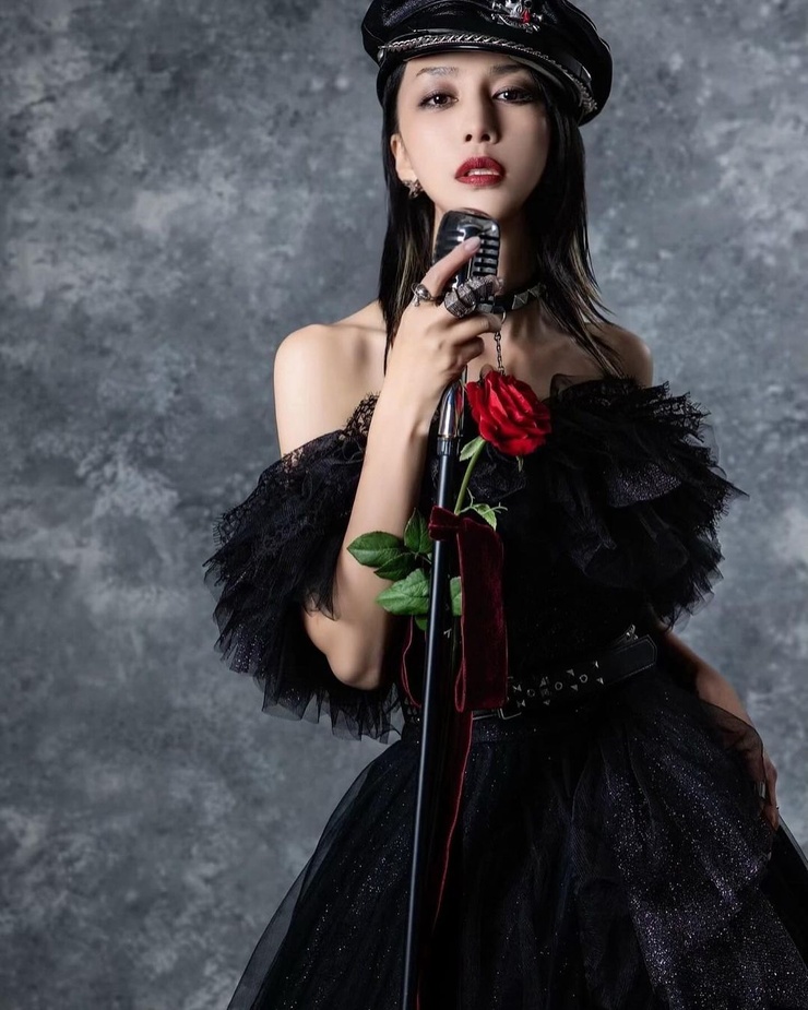 Picture of Mika Nakashima