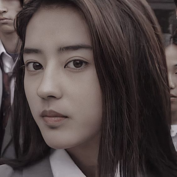 Picture of Maju Ozawa