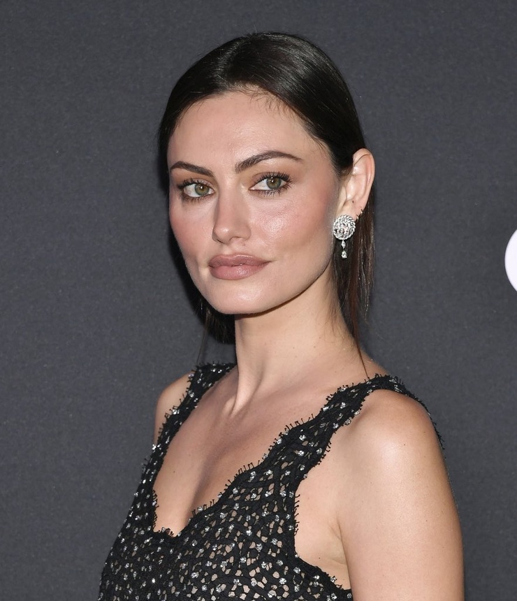 Picture of Phoebe Tonkin