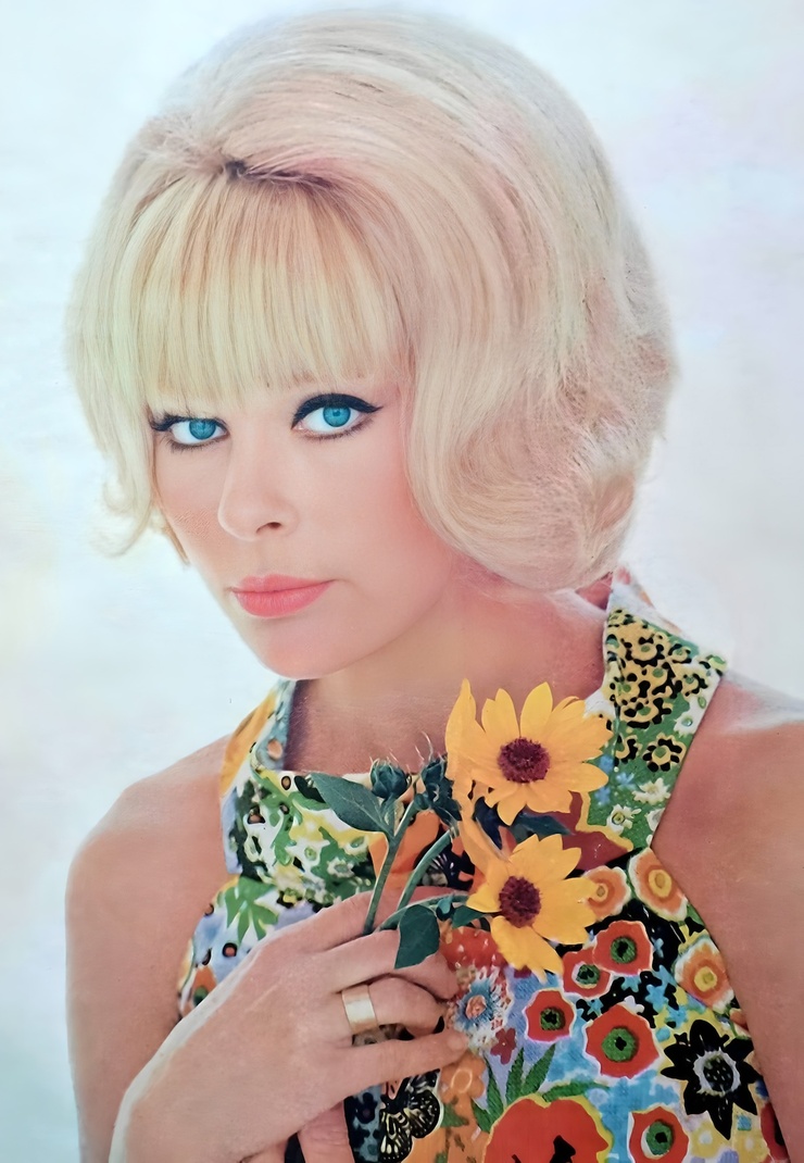 Elke Sommer
