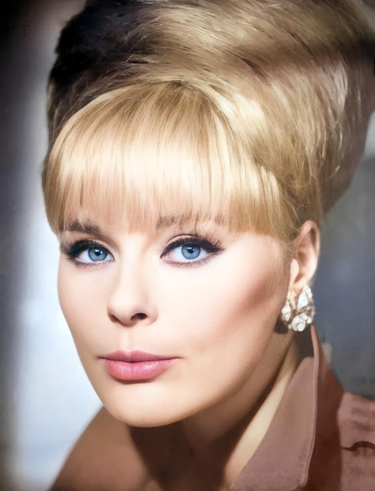 Elke Sommer