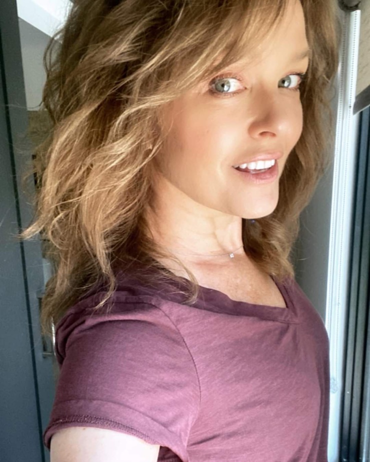 Picture of Dina Meyer