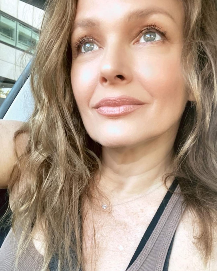 Picture of Dina Meyer