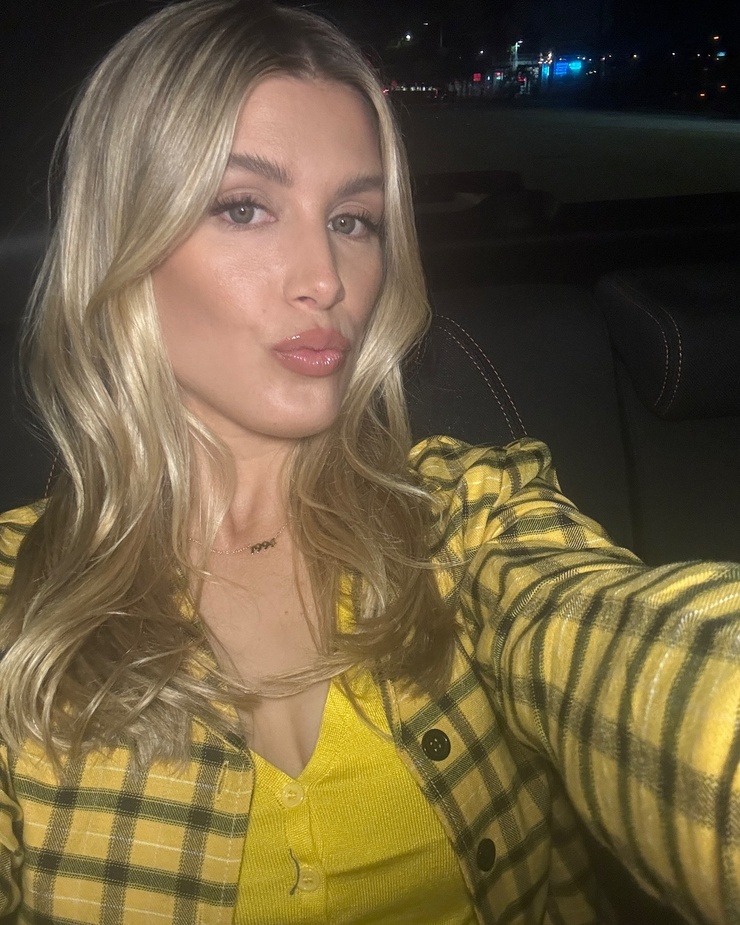 Eugenie Bouchard picture