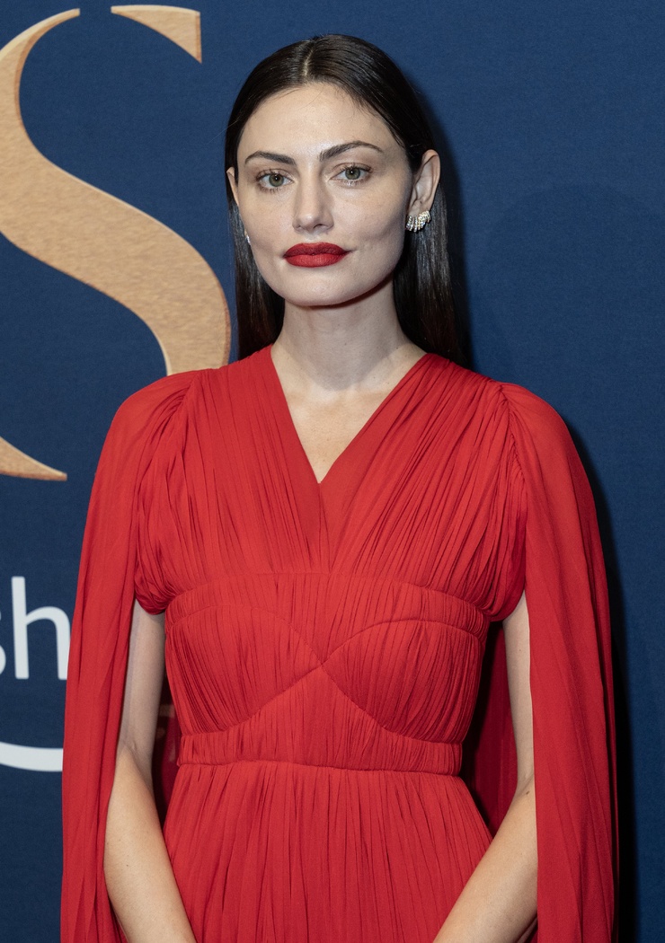 Picture of Phoebe Tonkin