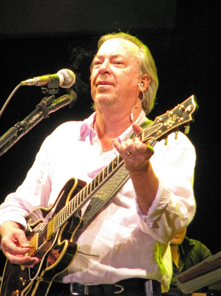 Image of Boz Scaggs