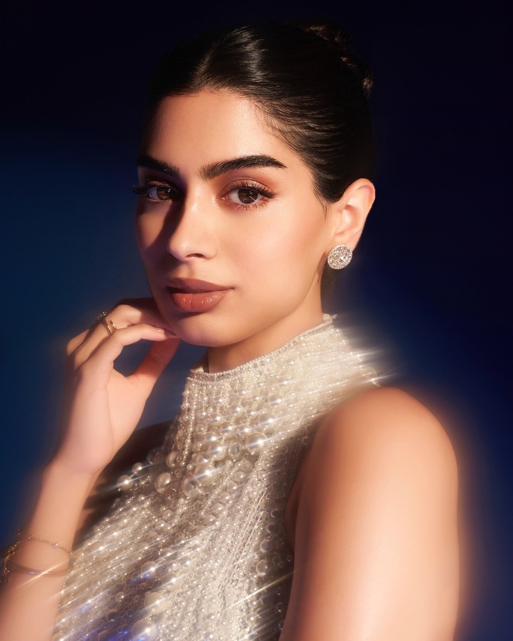 Khushi Kapoor image