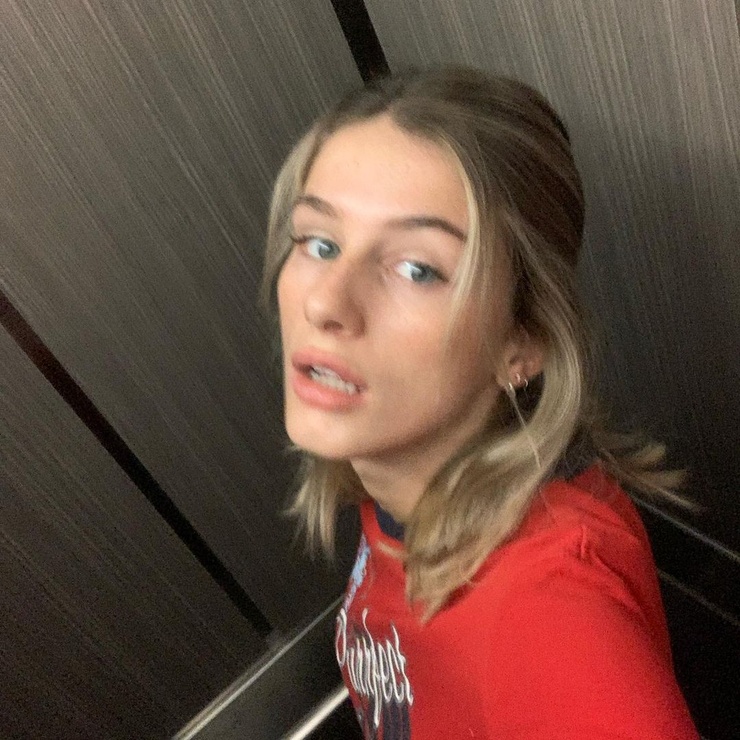 via Instagram (@oliviarouyre)