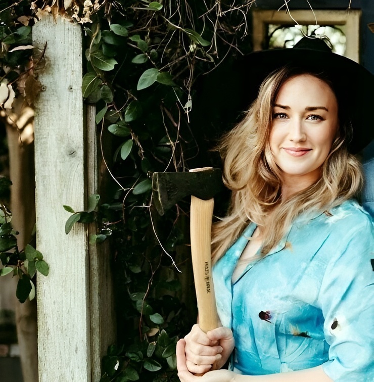 Image of Ashley Johnson