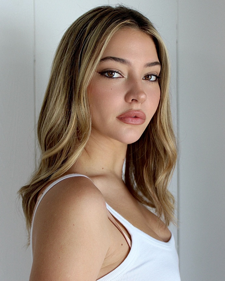 Picture of Madelyn Cline