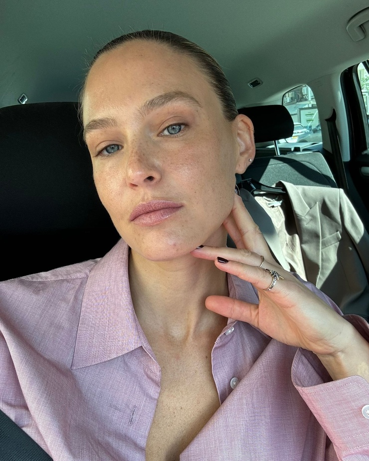 Picture of Bar Refaeli