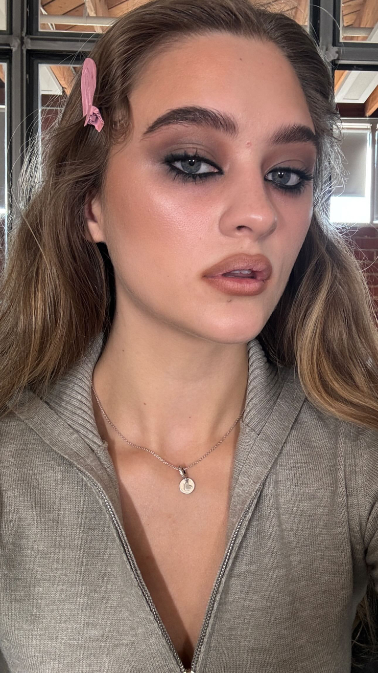 Lizzy Greene picture