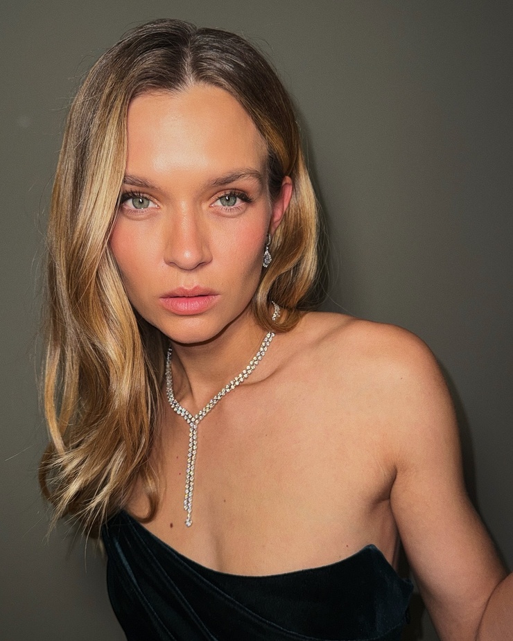 Josephine Skriver picture