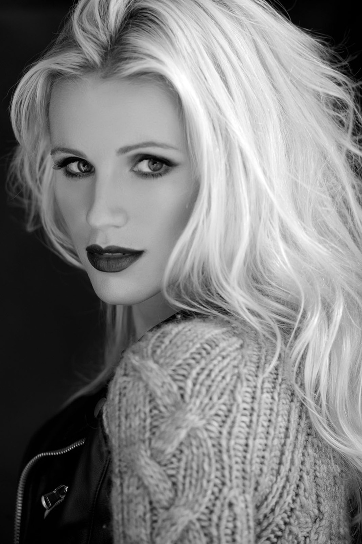 Picture of Michelle Hunziker